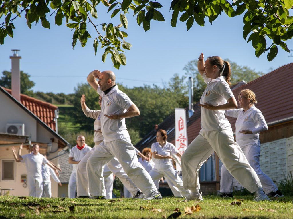 JIAIDO Elvonulás